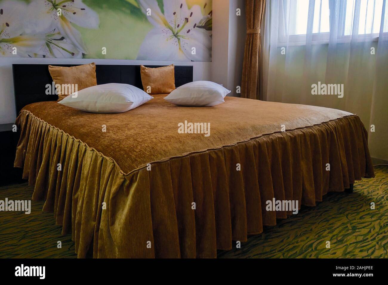 Messy room bed hi-res stock photography and images - Alamy