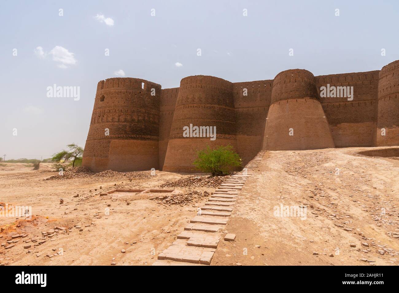Derawar Bhatti Fort Walls Picturesque Breathtaking View of the Fortress ...