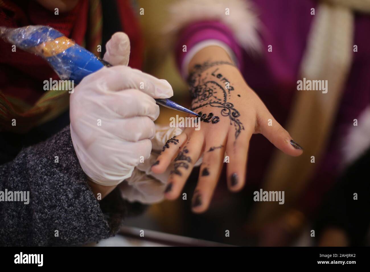 Gaza City, The Gaza Strip, Palestine. 30th Dec, 2019. A Palestinian ...