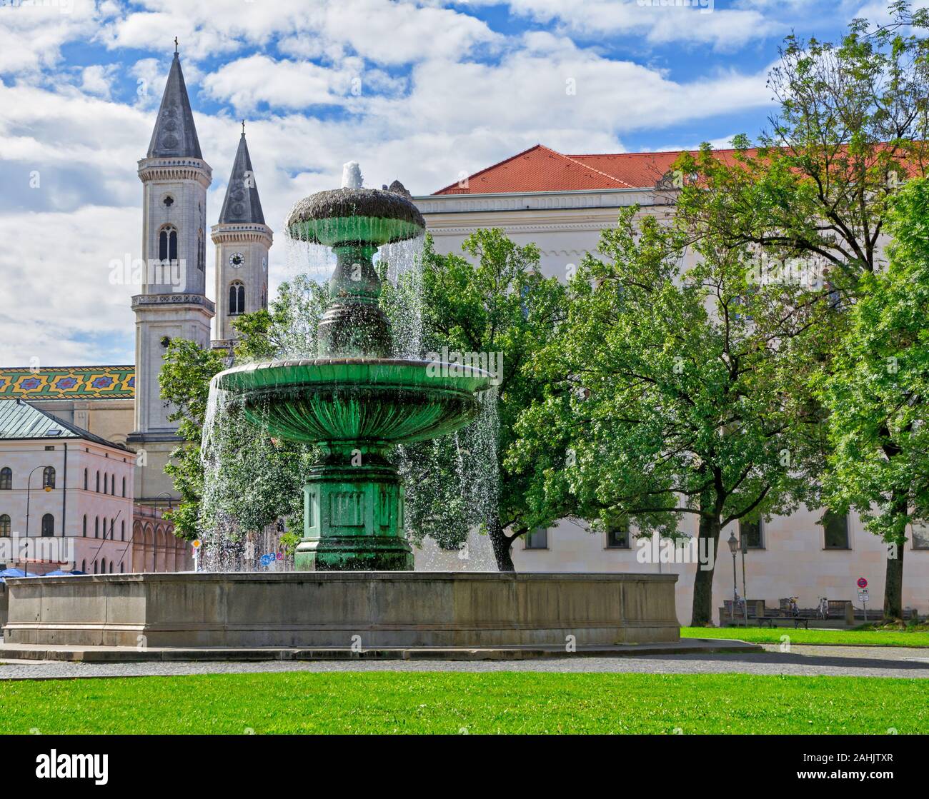 Fountain at the Ludwig Maximilian University of Munich Stock Photo - Alamy