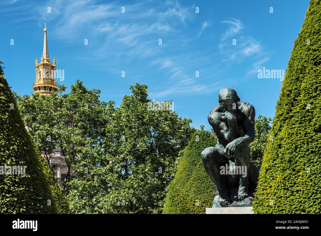Le penseur by rodin hi-res stock photography and images - Alamy