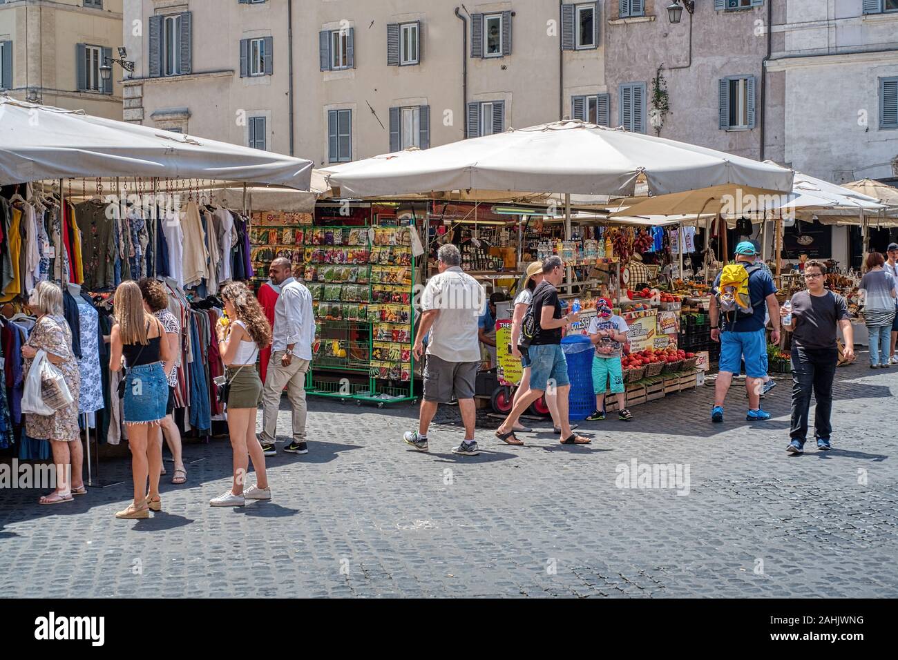 ROME, ITALY - 30 JUNE 2018: Typical Italian market in a square in the ...