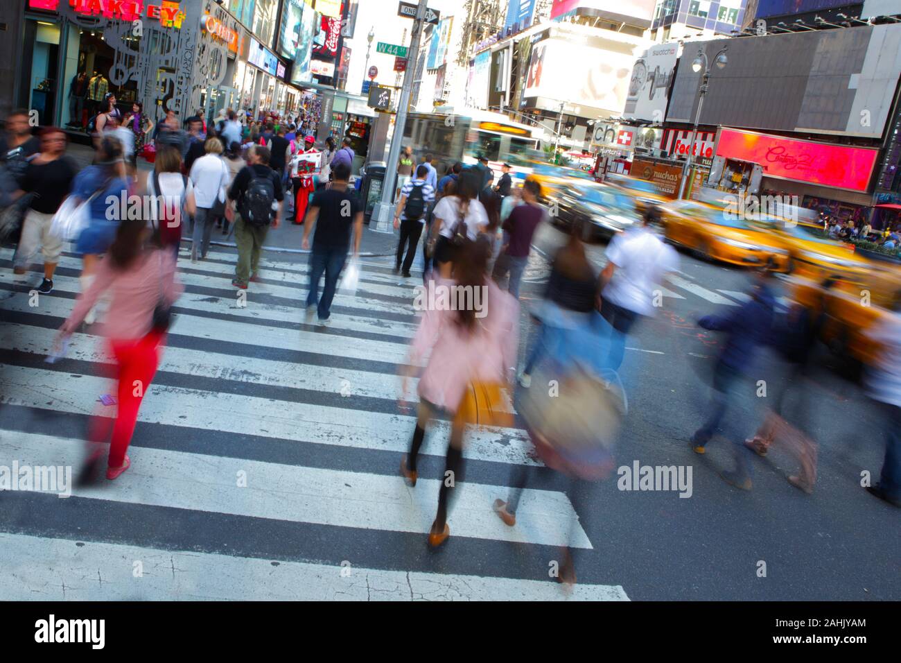 Crowded Time Square High Resolution Stock Photography and Images - Alamy