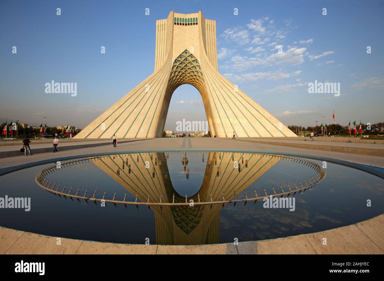 Modern islamic architecture tower hi-res stock photography and images ...