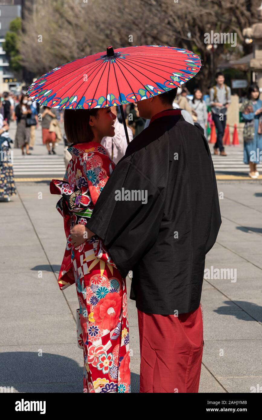 Japanese parasol painting hi-res stock photography and images - Alamy