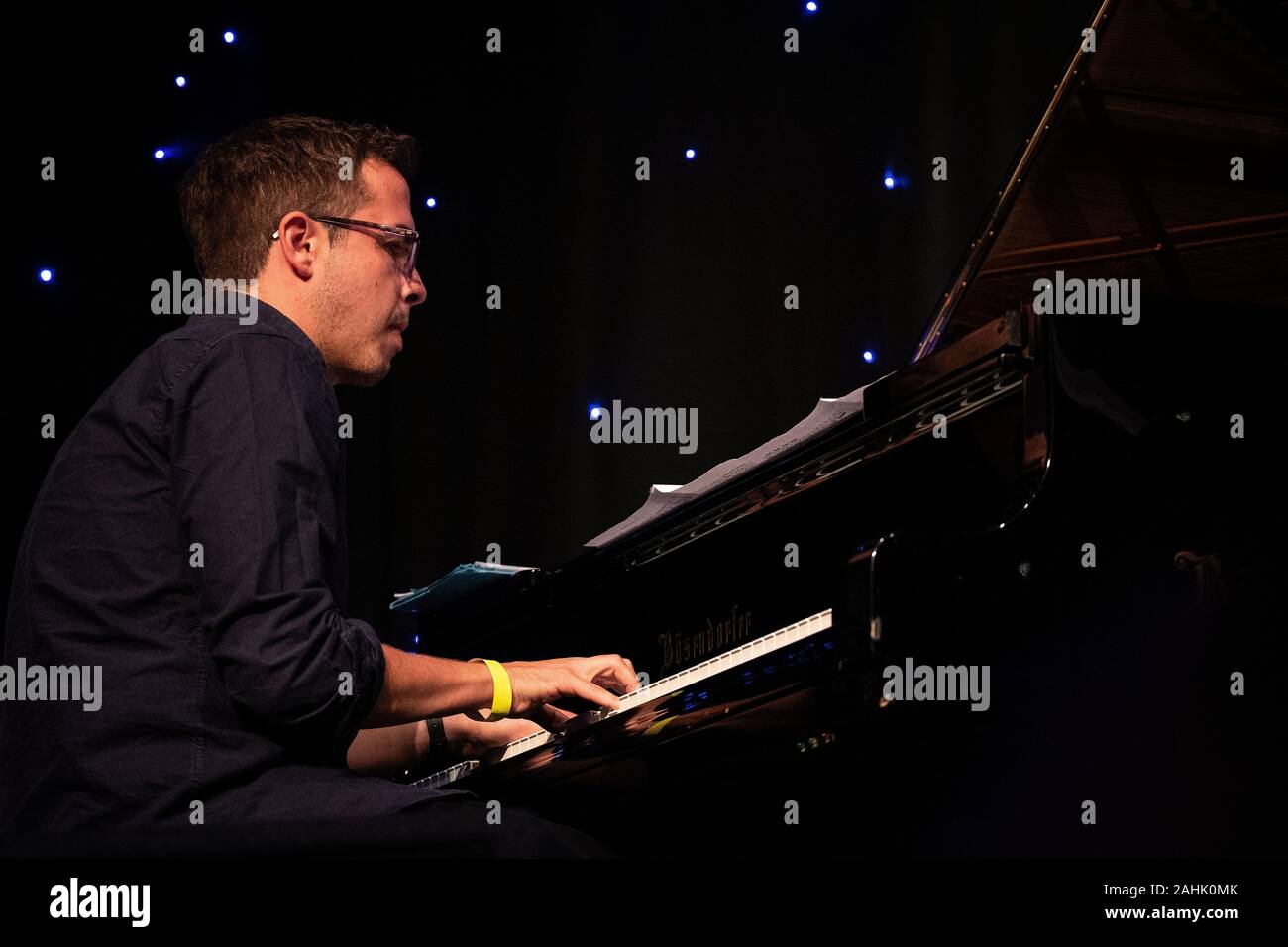 Edwin samuel dove hi-res stock photography and images - Alamy