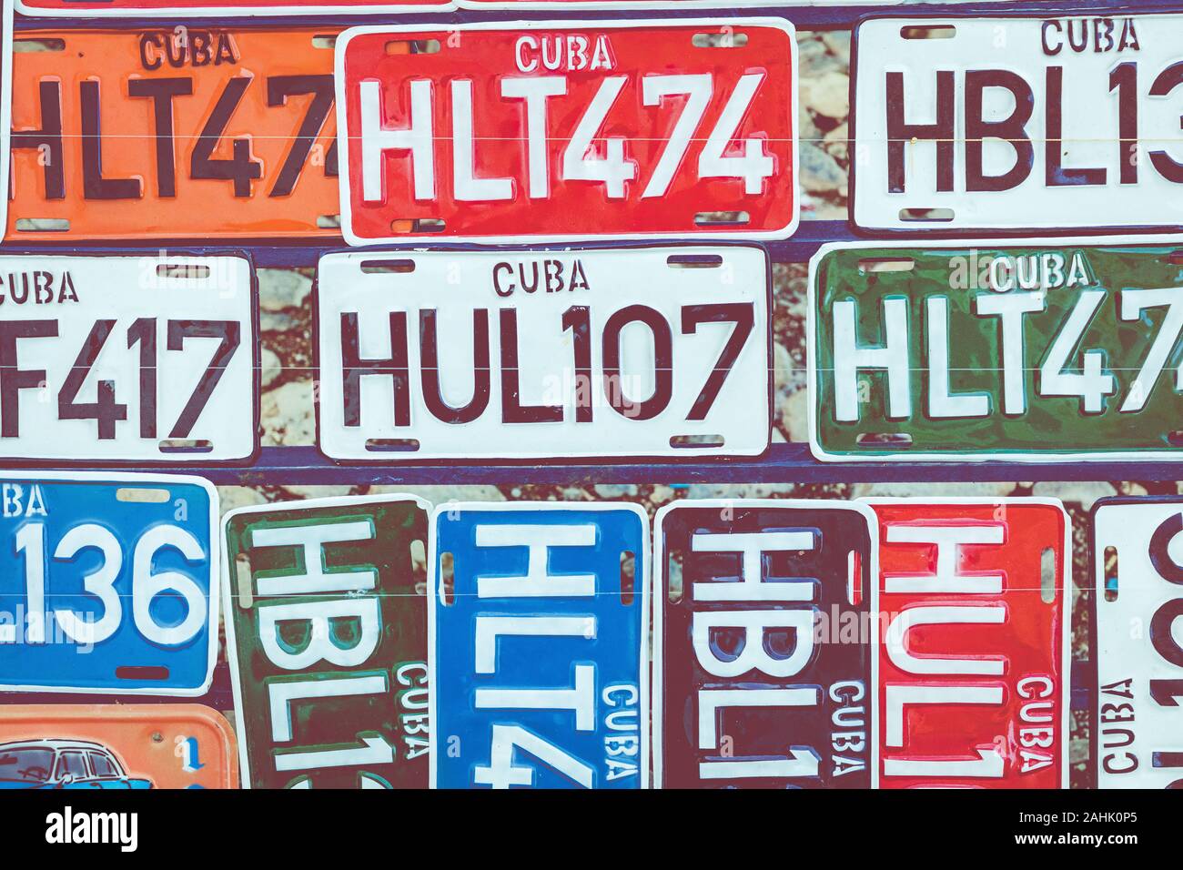Cuban license plates hi-res stock photography and images - Alamy