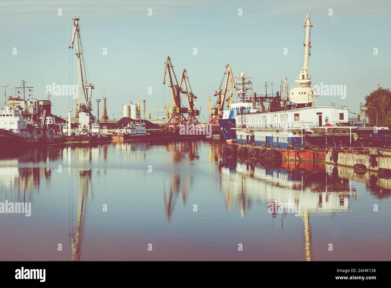Kaliningrad commercial sea port hi-res stock photography and images - Alamy