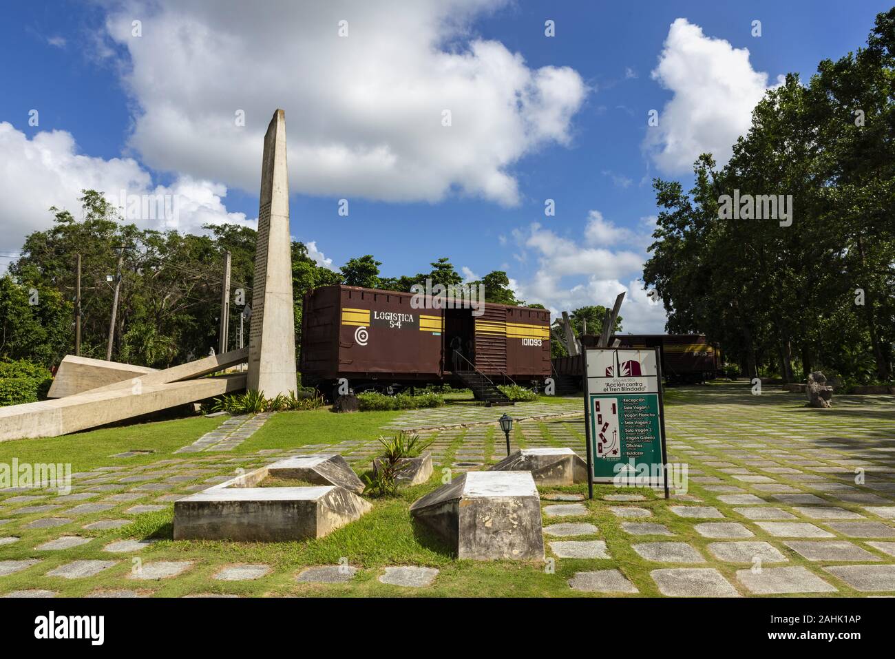 Armored Train monument in Santa Clara, Cuba Stock Photo - Alamy