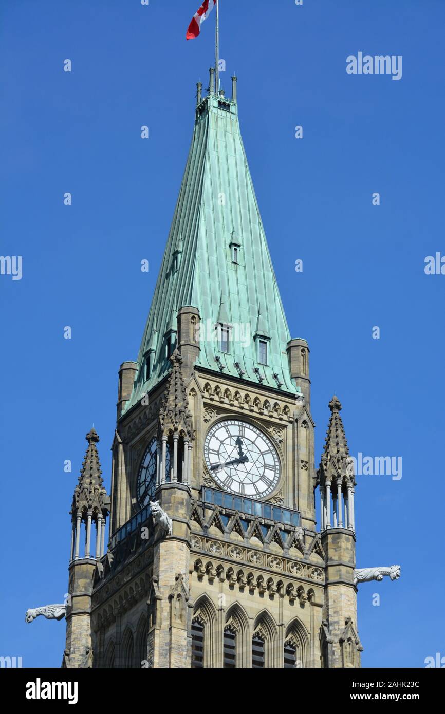 The Peace Tower of the Canadian Parliament Centre Block atop Parliament ...