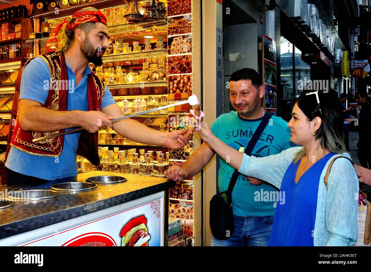 Ice cream shop in ISTAMBUL - Bosphorus Strait - TURKEY Stock Photo - Alamy