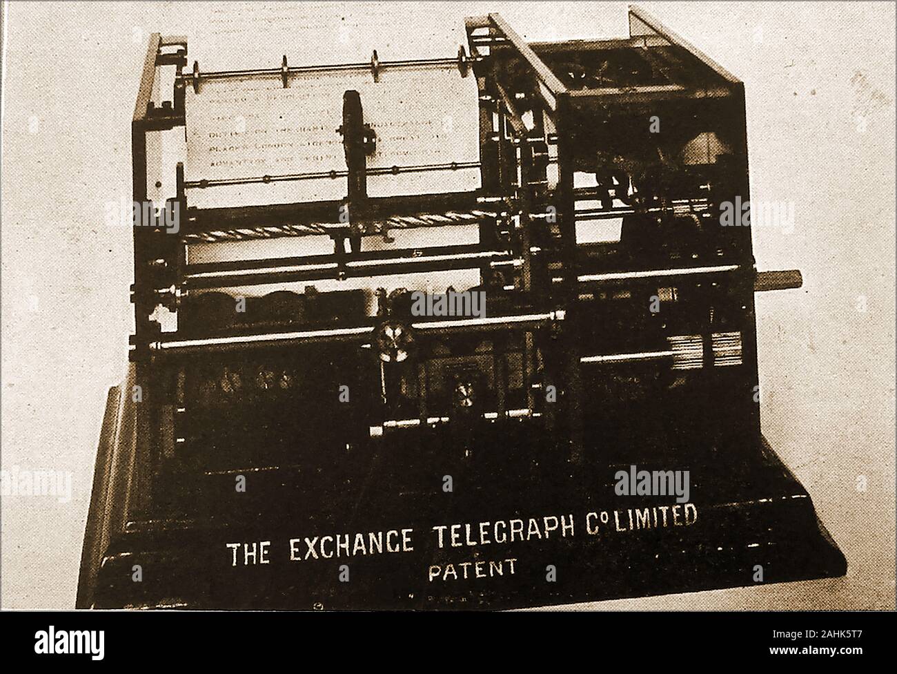 Telegraph machine hi-res stock photography and images - Alamy