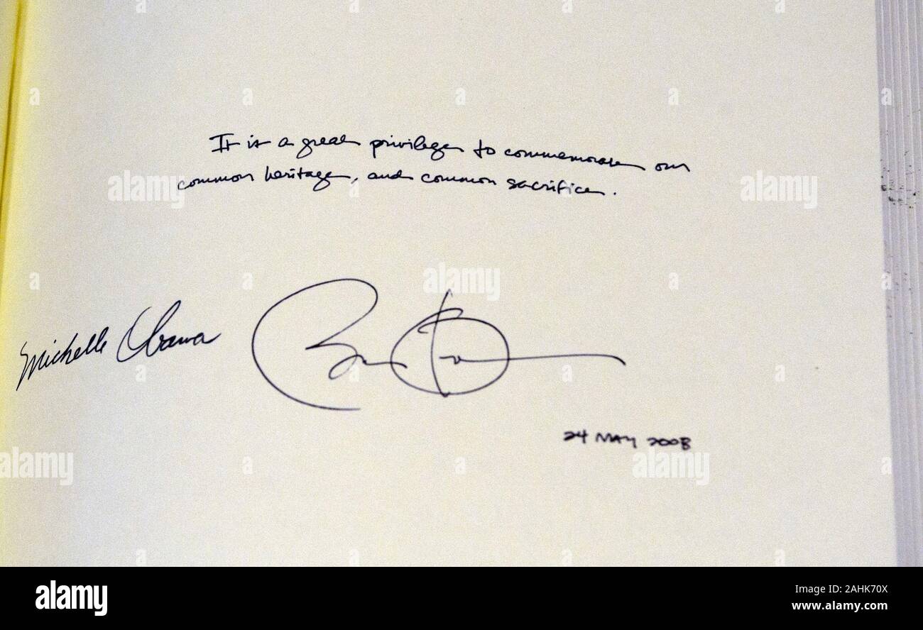 Michelle Obama Autograph