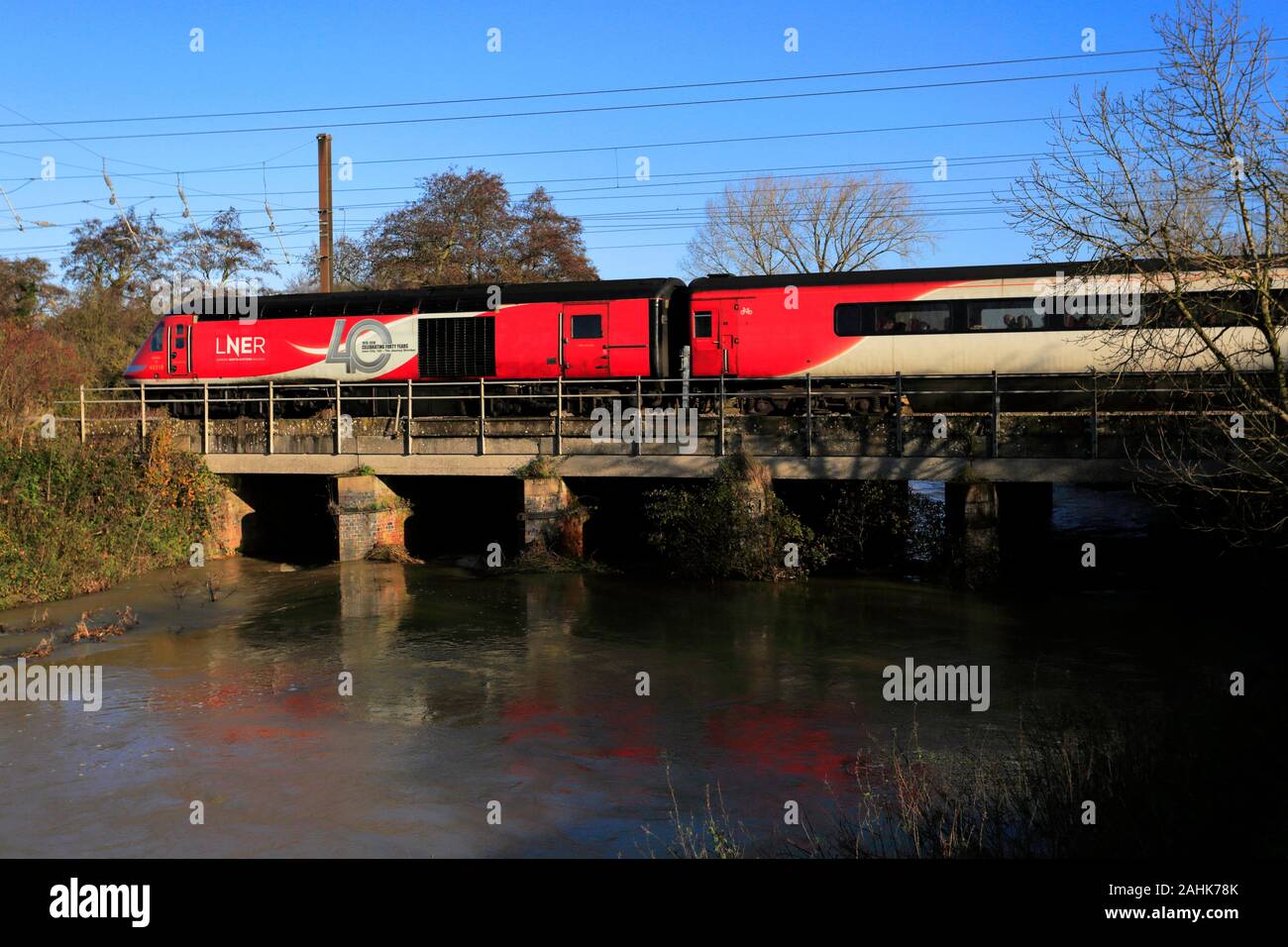Trains over flooded rivers hi-res stock photography and images - Alamy