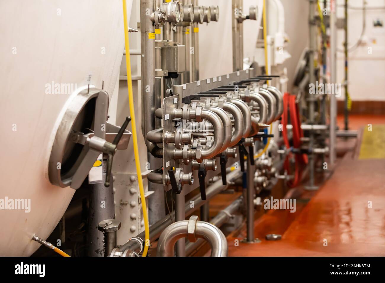 Piping system hi-res stock photography and images - Alamy