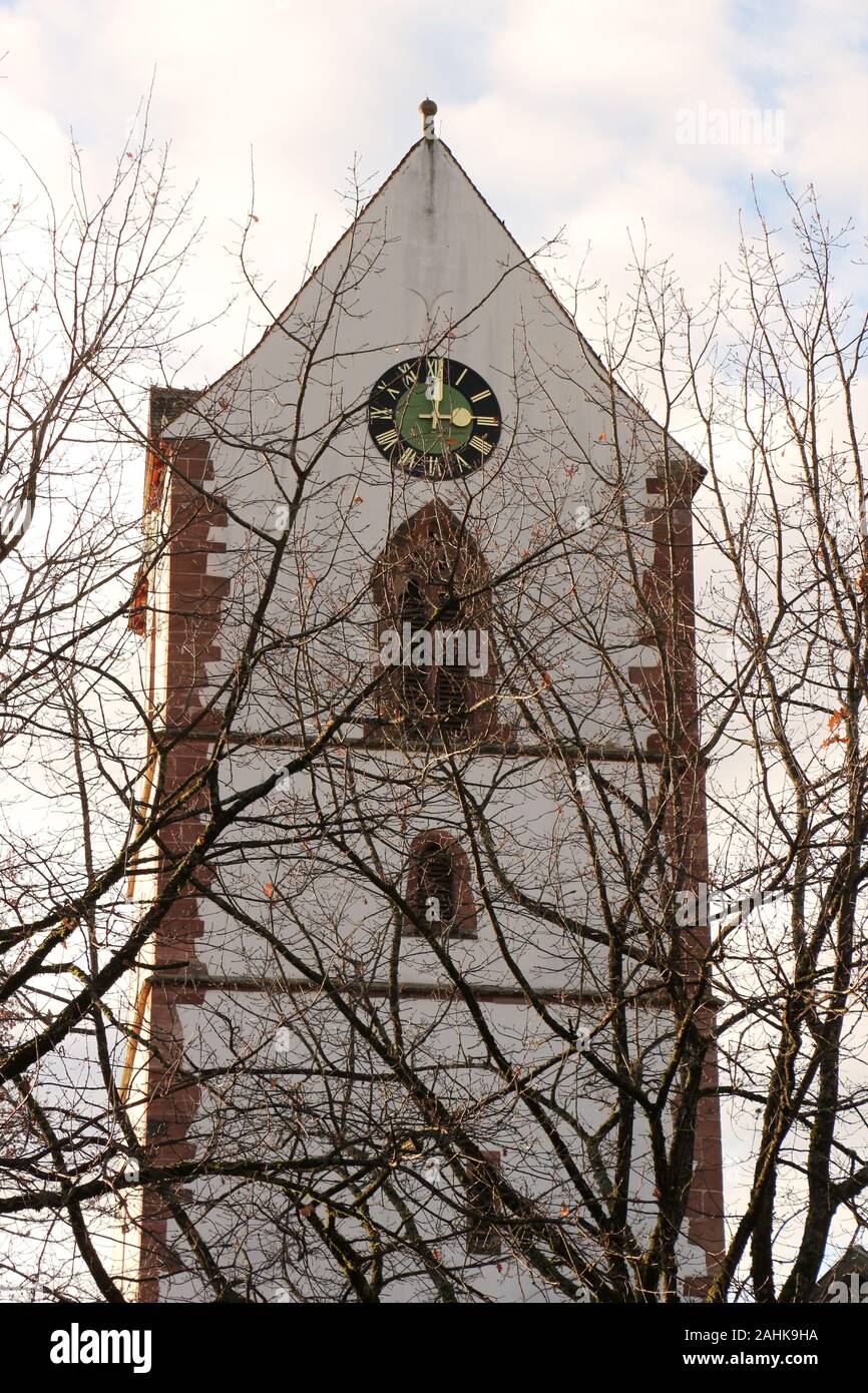 Historische Kirche im Zentrum von Schopfheim im Schwarzwald Stock Photo ...