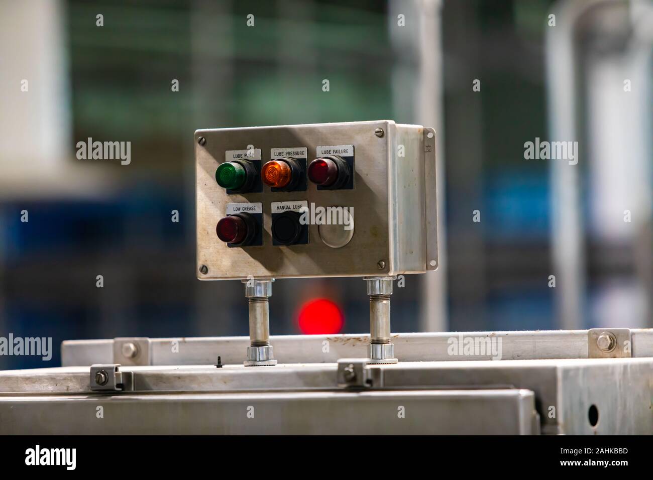 Belt conveyor system signal board lamps, packaging machine lubricant ...