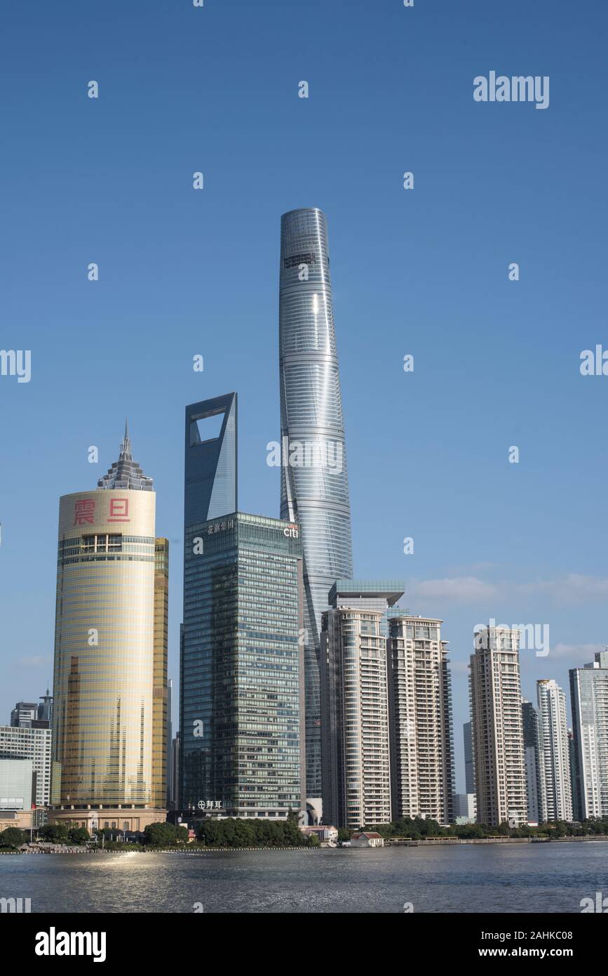 Buildings in shanghai hi-res stock photography and images - Alamy