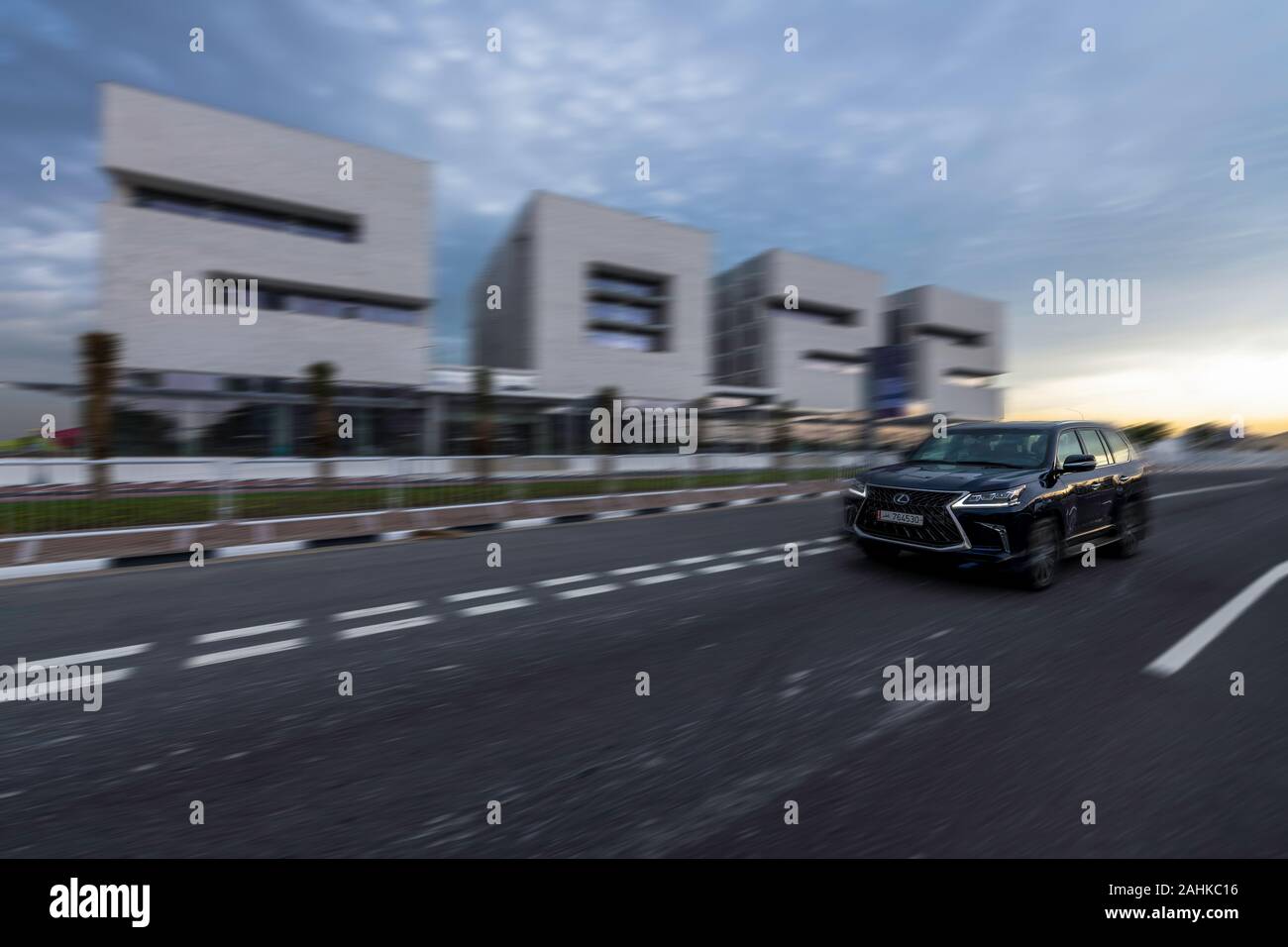 Lexus lx hi-res stock photography and images - Alamy