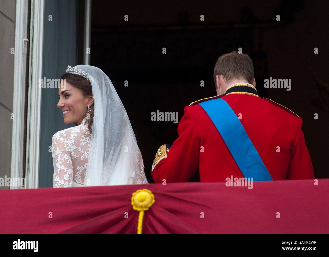 Cambridge duchess duke wedding carole hi-res stock photography and ...