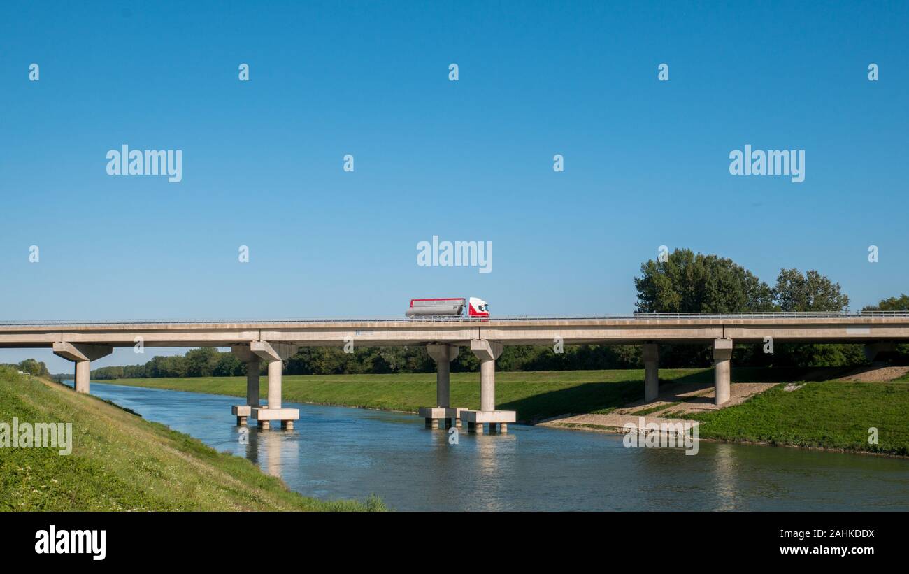 Truck crossing highway bridge hi-res stock photography and images - Alamy