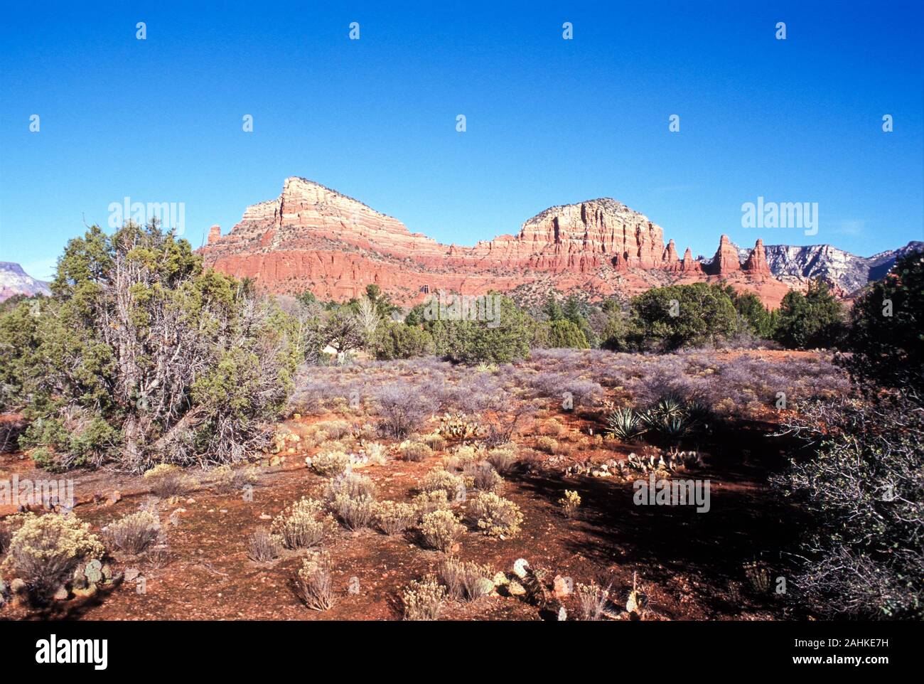 Twin buttes hi-res stock photography and images - Alamy