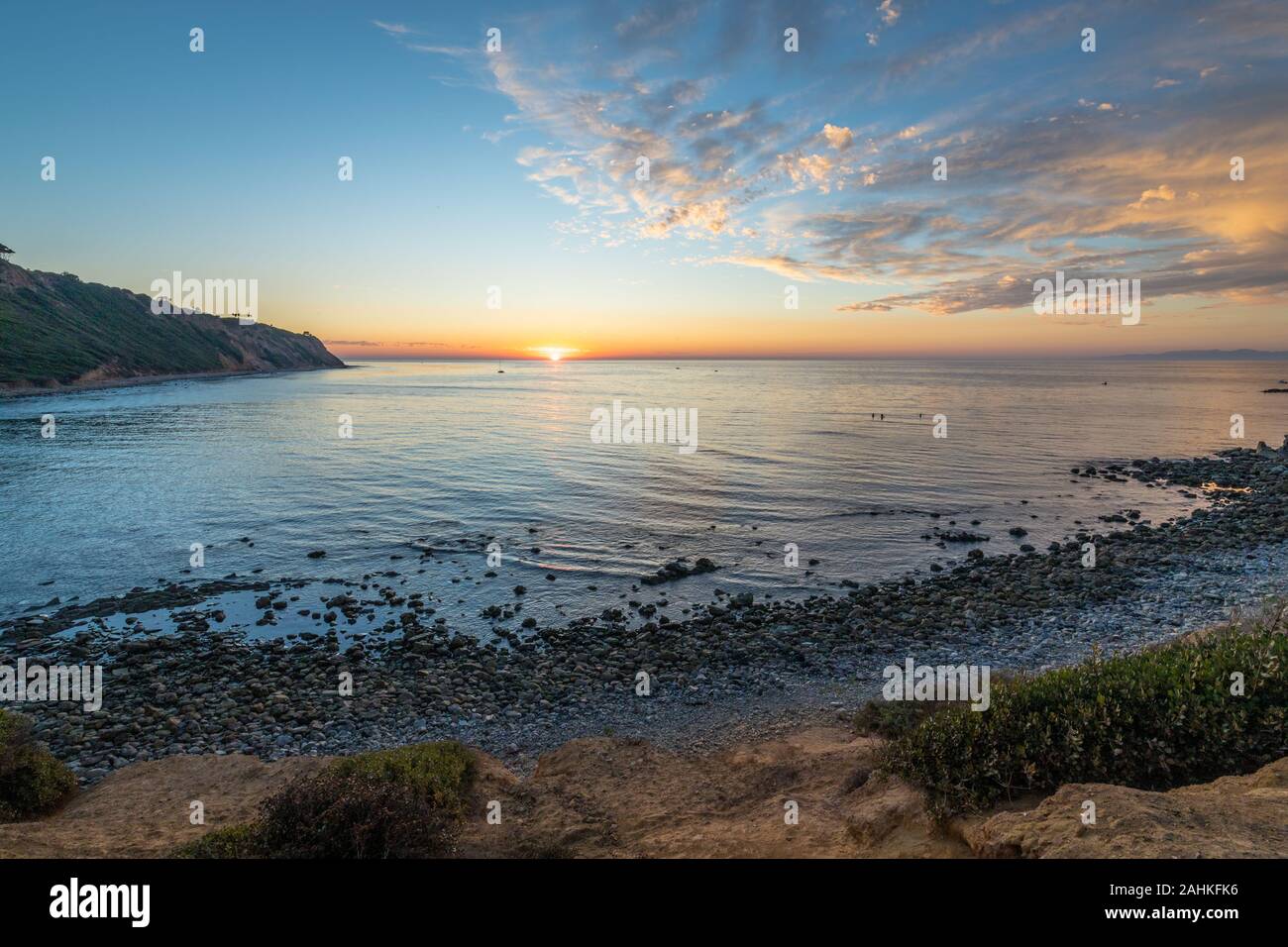 Beautiful sunset along the rugged Southern California coastline, Bluff ...
