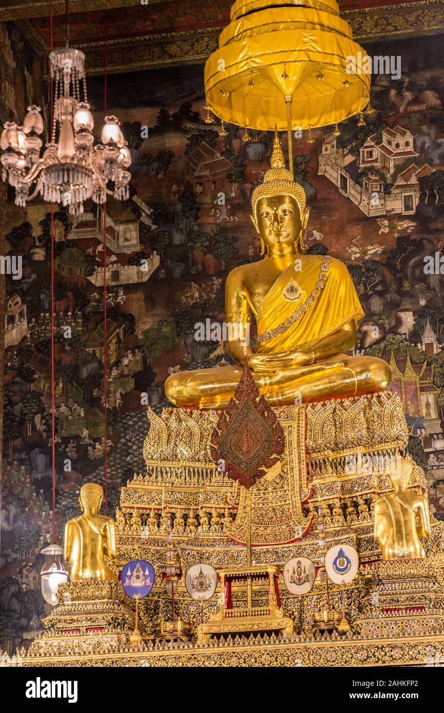 Wat Pho temple, the reclining buddha, Bangkok, Thailand Stock Photo - Alamy