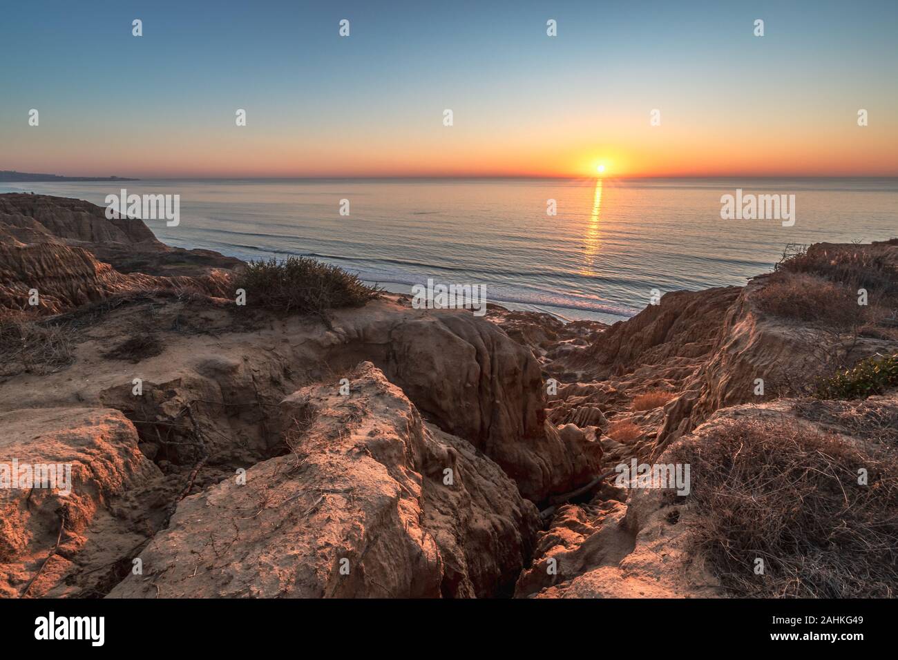 Breathtaking view looking down the rugged sandstone cliffs of Razor ...