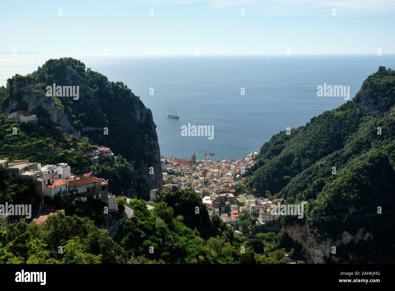 Pontone hi-res stock photography and images - Alamy