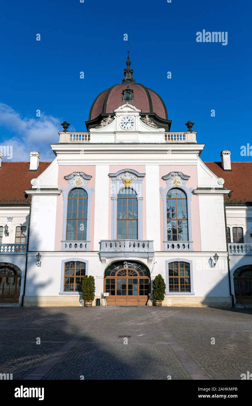 Baroque castle godollo hi-res stock photography and images - Alamy
