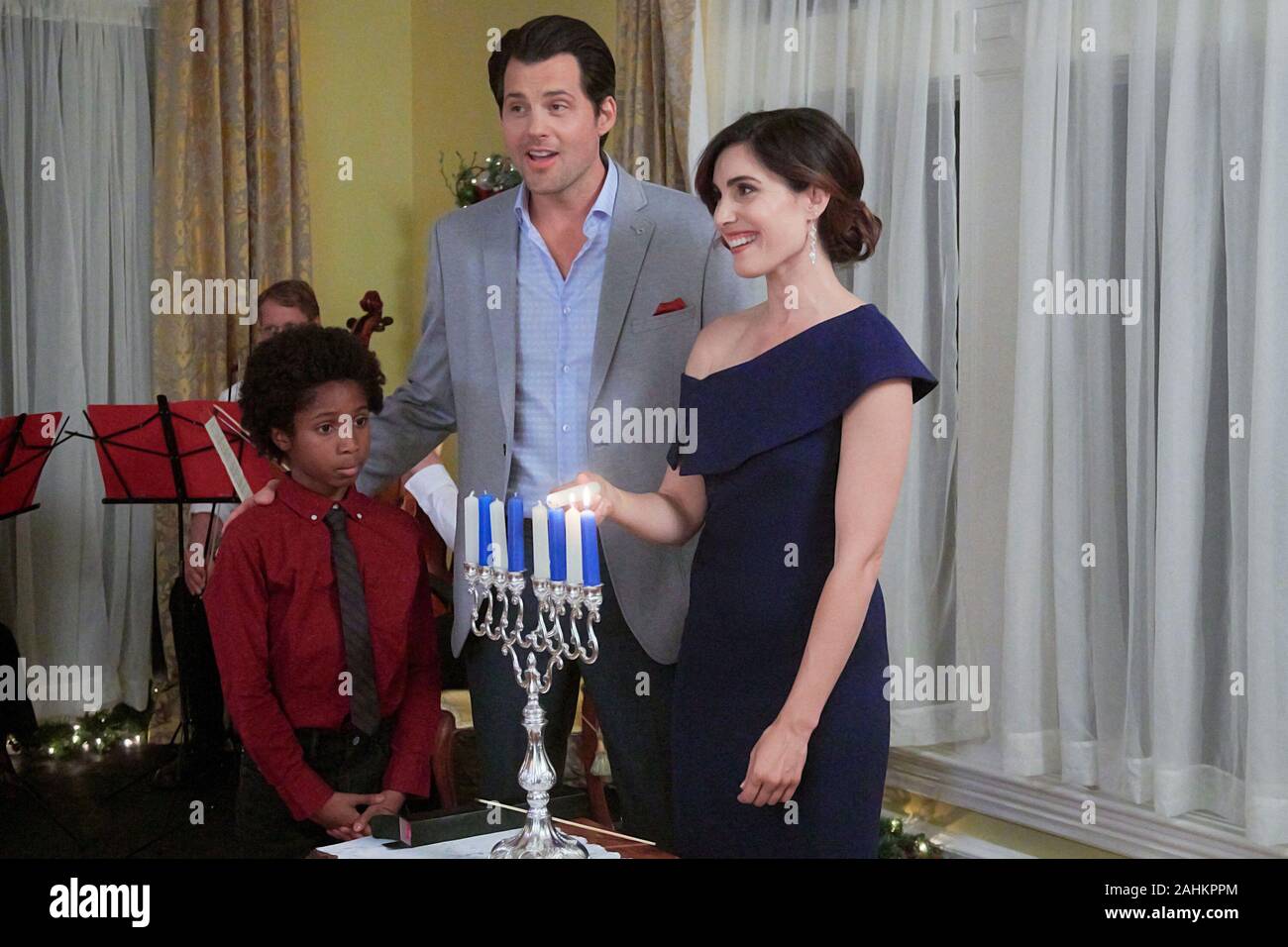 DOUBLE HOLIDAY, from left: Ceyon Crossfield, Kristoffer Polaha, Carly ...