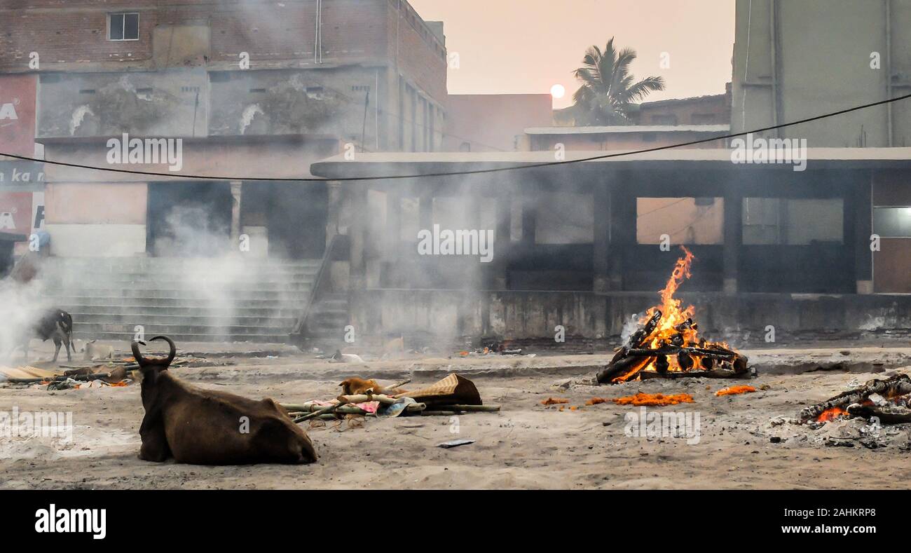 Burning dead bodies ashes smoke hi-res stock photography and images - Alamy