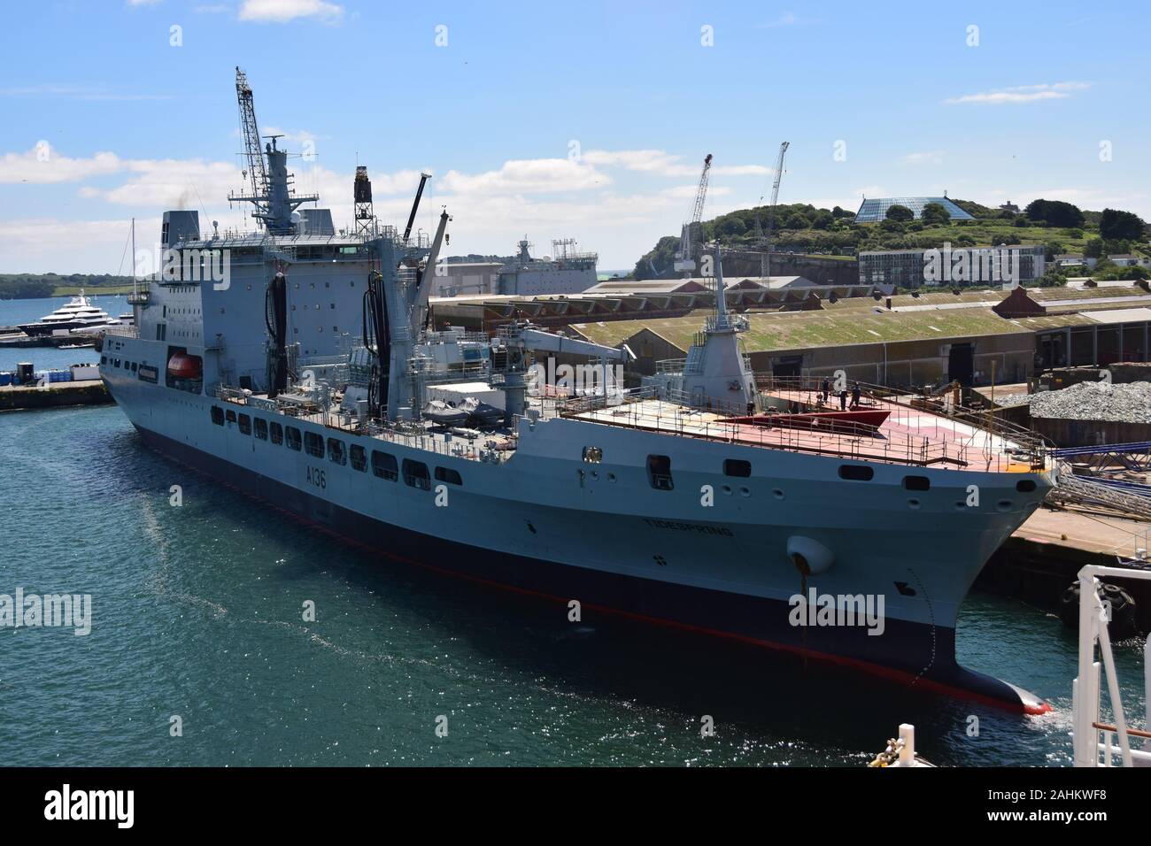 A136 Tidespring RFA vessel under construction and fitting out in ...