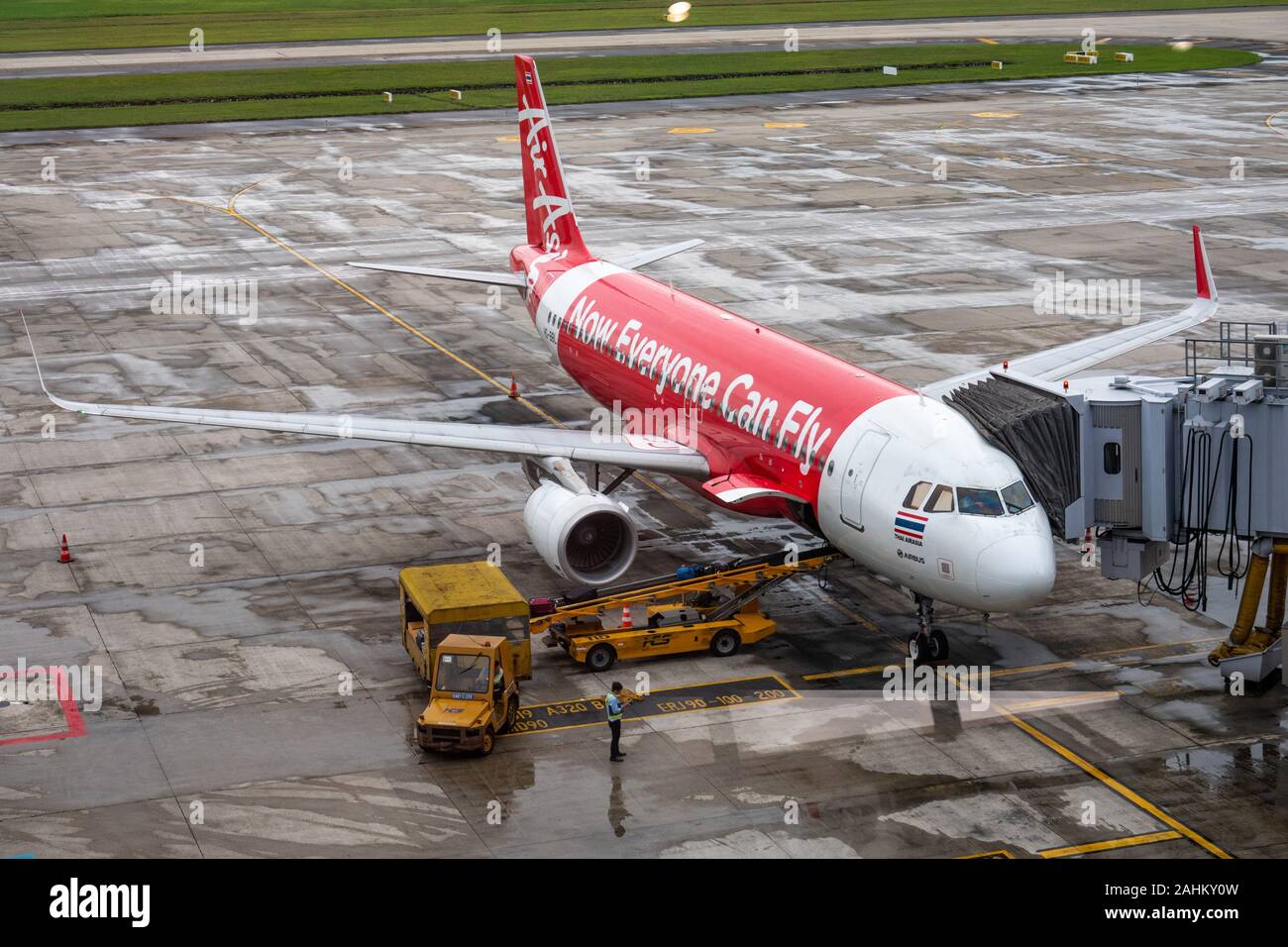 Thai airasia airbus a320 hi-res stock photography and images - Alamy