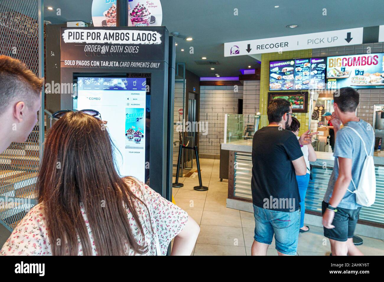 International Fast Food Chain High Resolution Stock Photography and ...