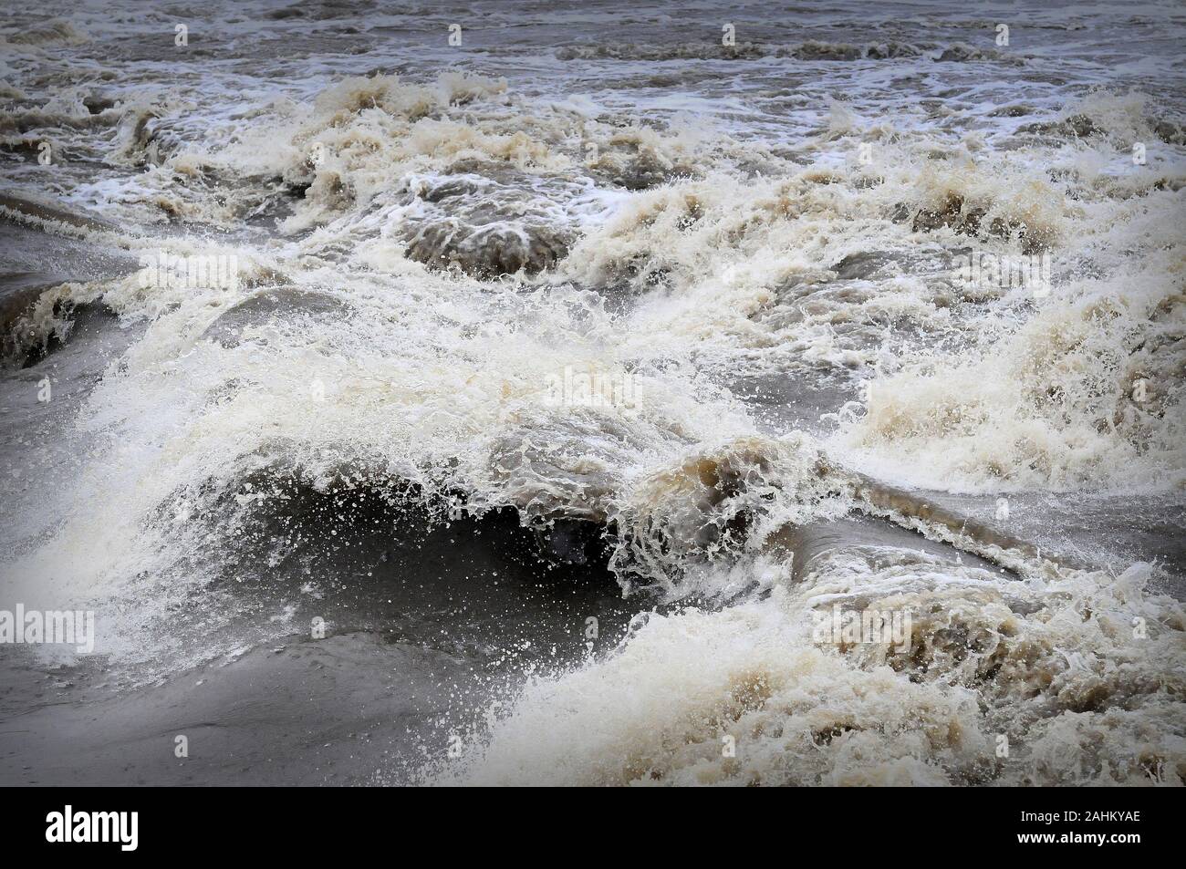 Rolling surf hi-res stock photography and images - Alamy