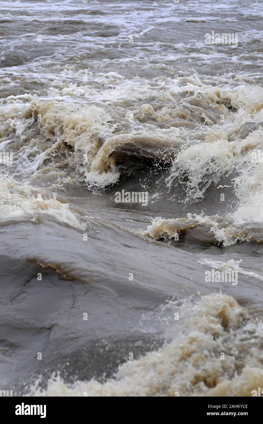 Rolling surf hi-res stock photography and images - Alamy