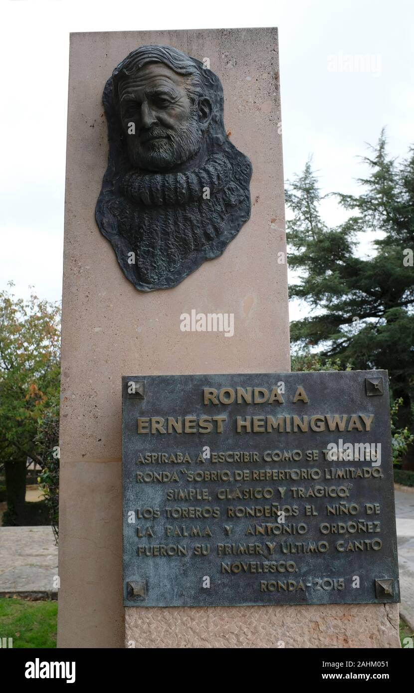 Ernest Hemingway memorial in Ronda, Spain Stock Photo - Alamy