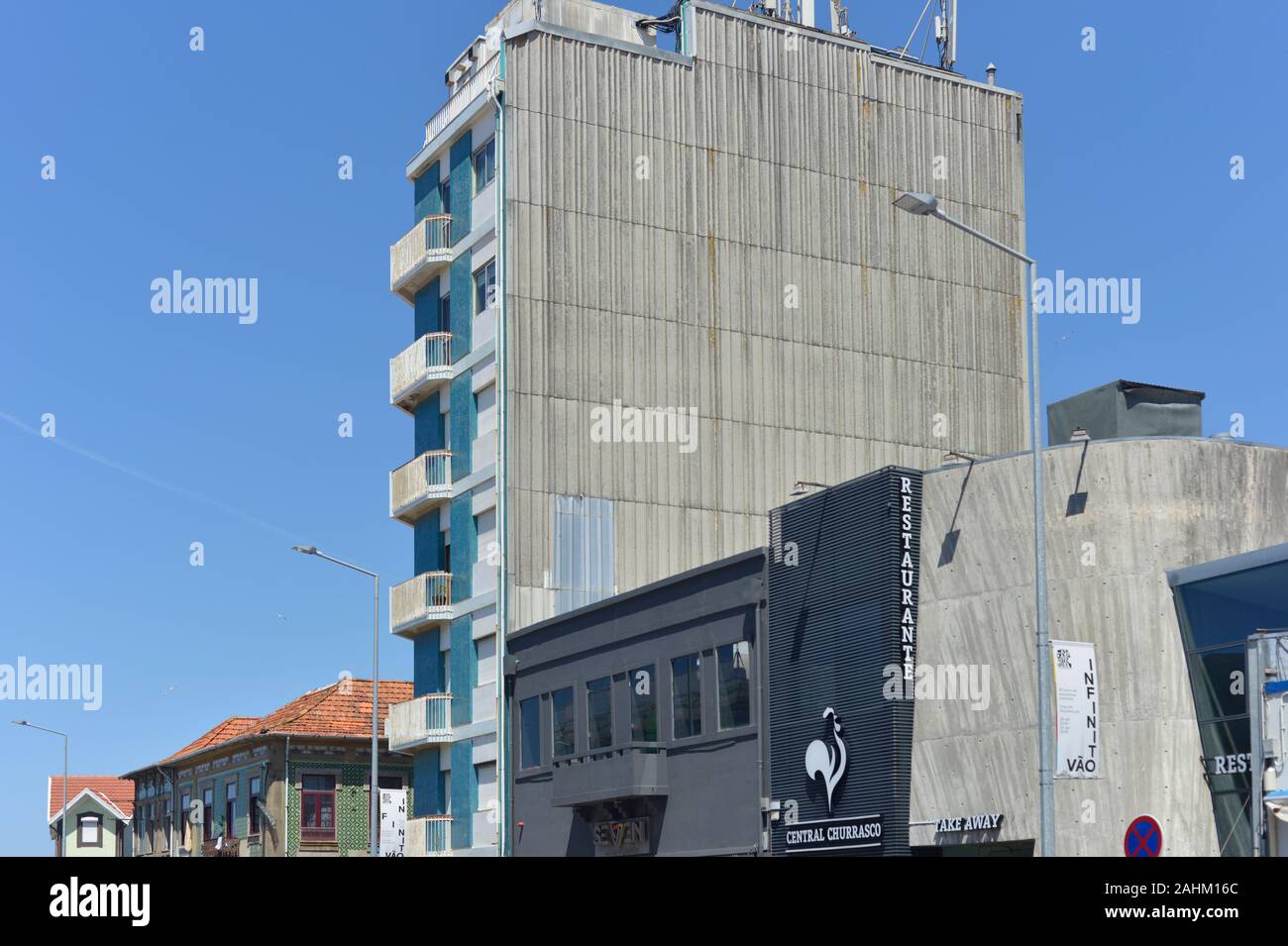 Tal tall hi-res stock photography and images - Alamy