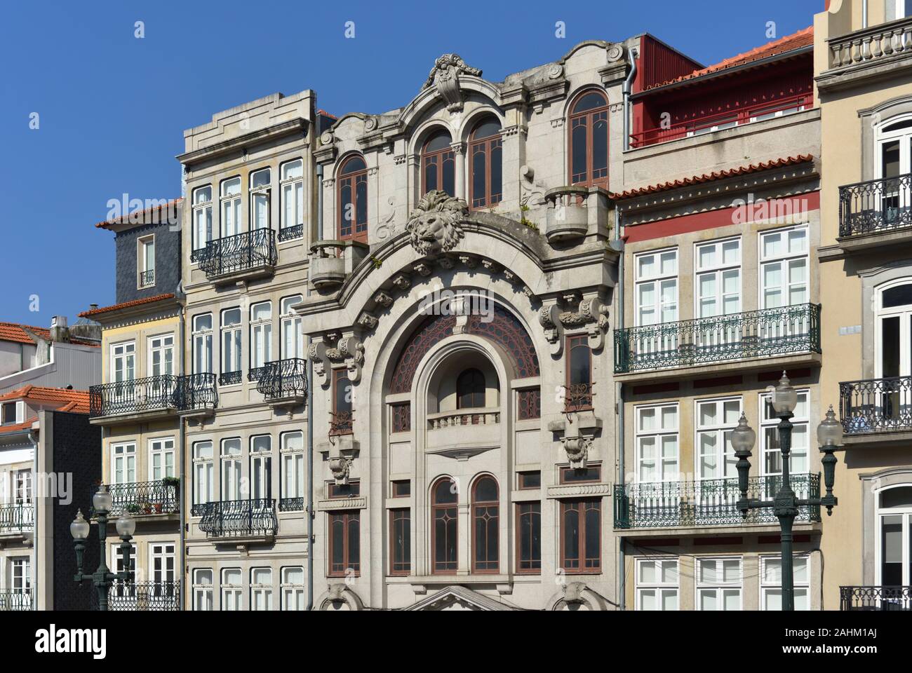 historical building in Porto city centre, Portugal Stock Photo - Alamy