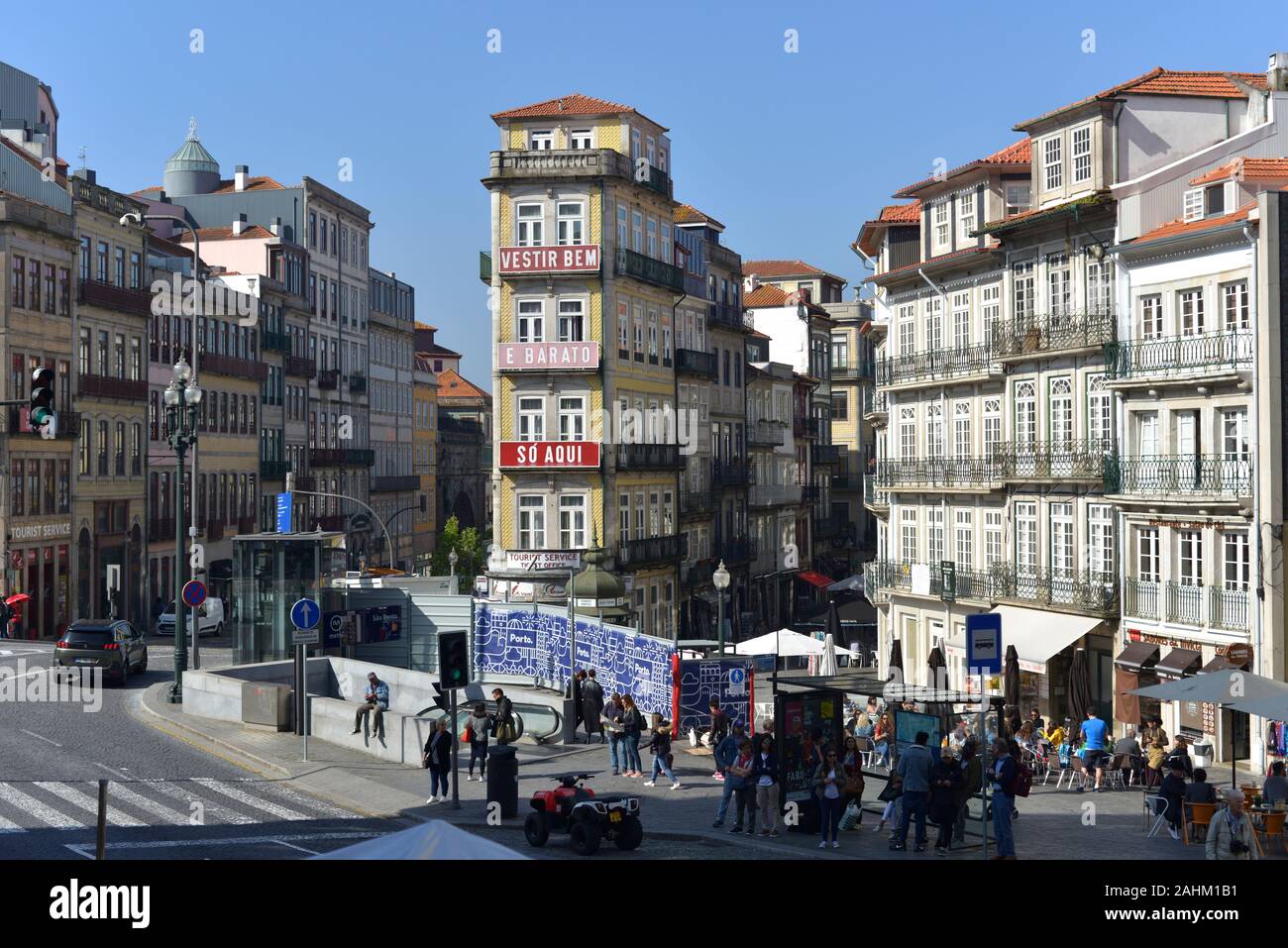 historical building in Porto city centre, Portugal Stock Photo - Alamy