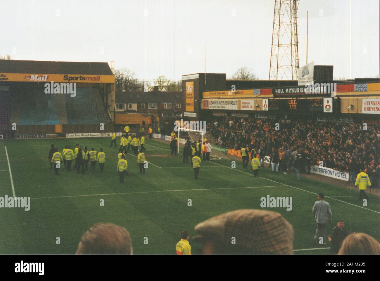 Crowd trouble, hooliganism, football, soccer, Boothferry Park, Kingston ...