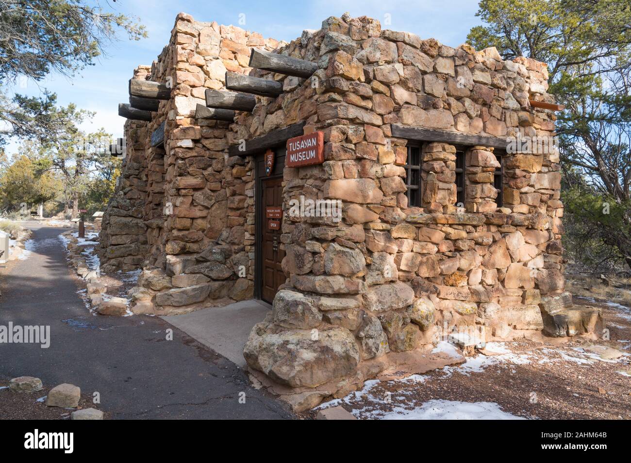 Tusayan museum - Native American arts and crafts in the Grand Canyon ...