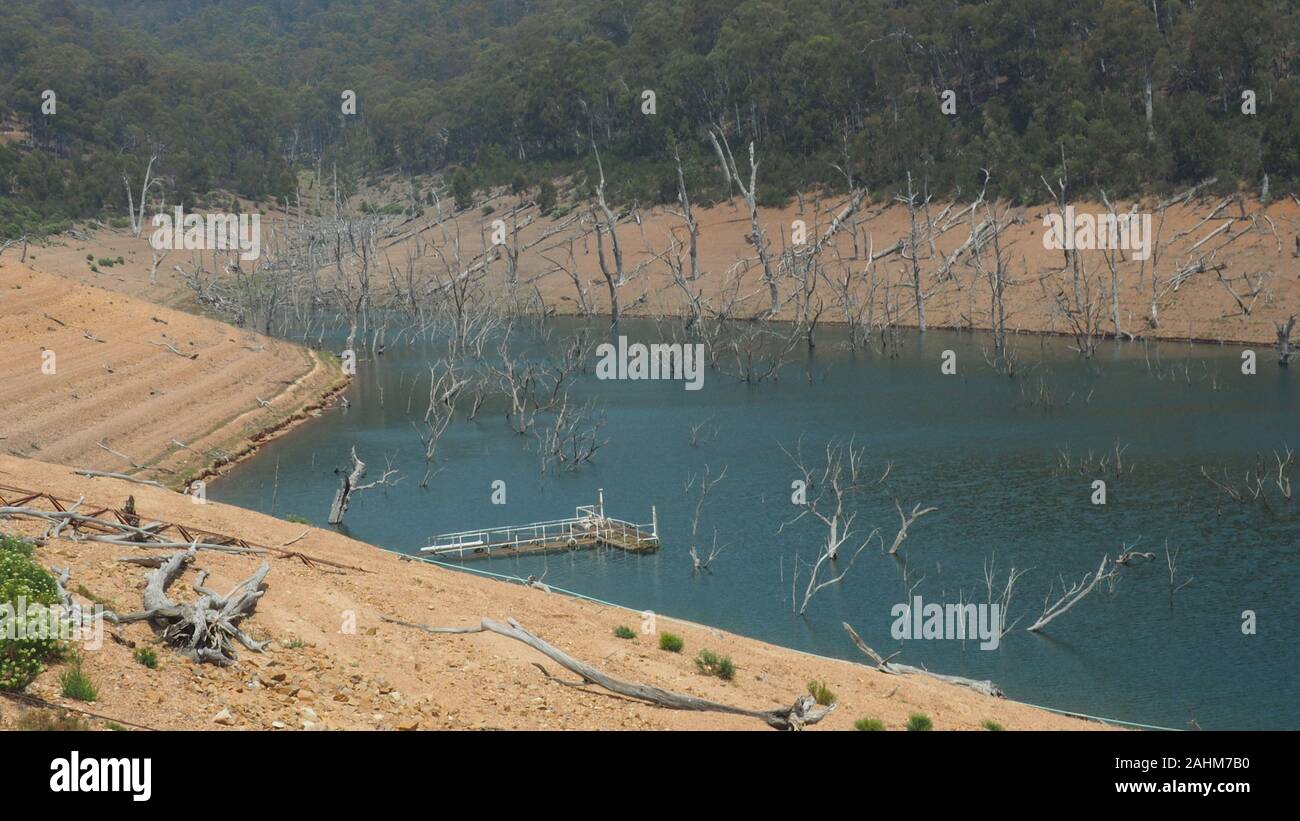 Lake Eucumbene in Kosciuoszko National Park, the main alpine region of ...