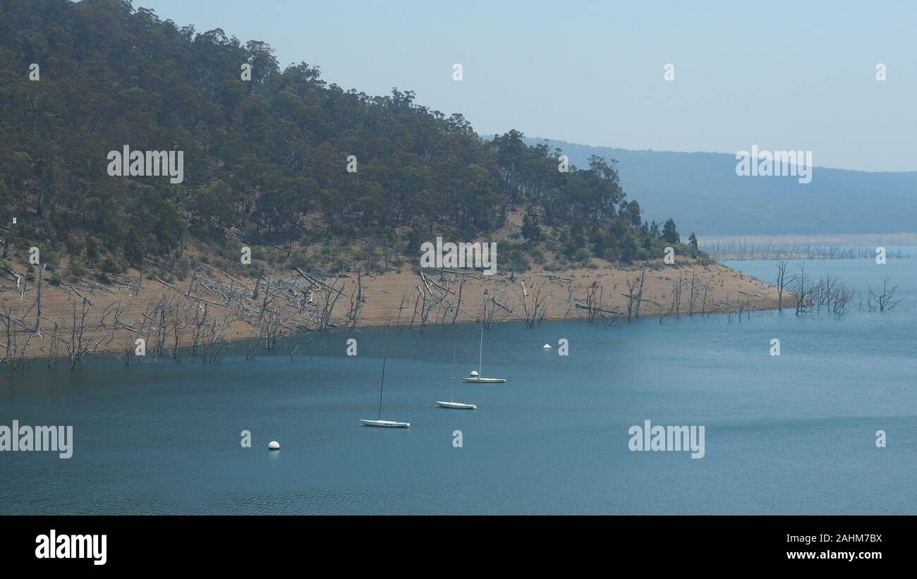 Lake Eucumbene in Kosciuoszko National Park, the main alpine region of ...