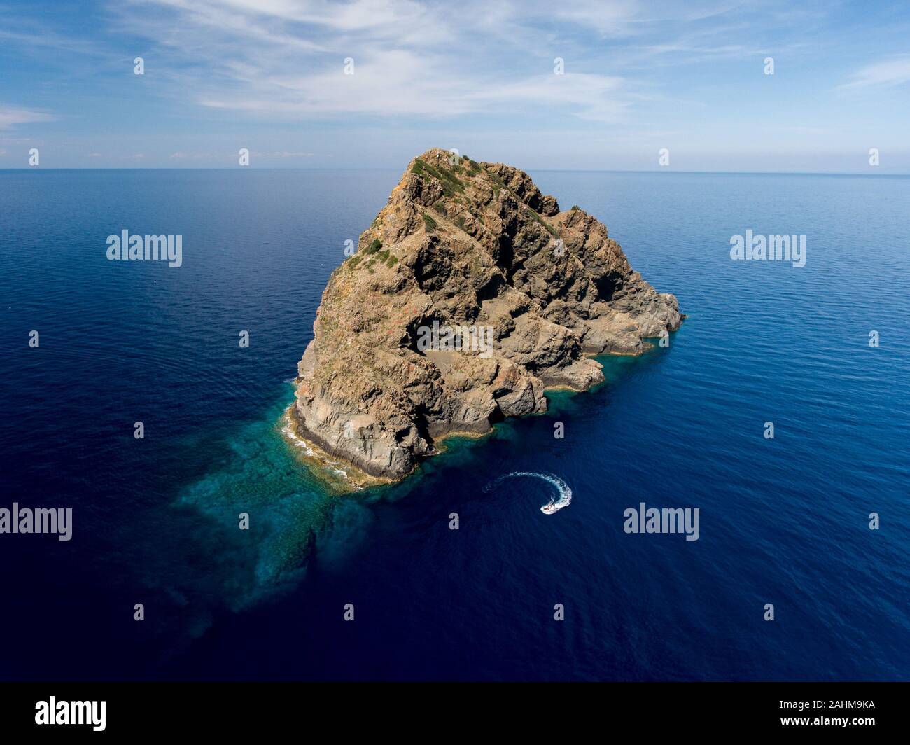 Volcanic island jabuka hi-res stock photography and images - Alamy