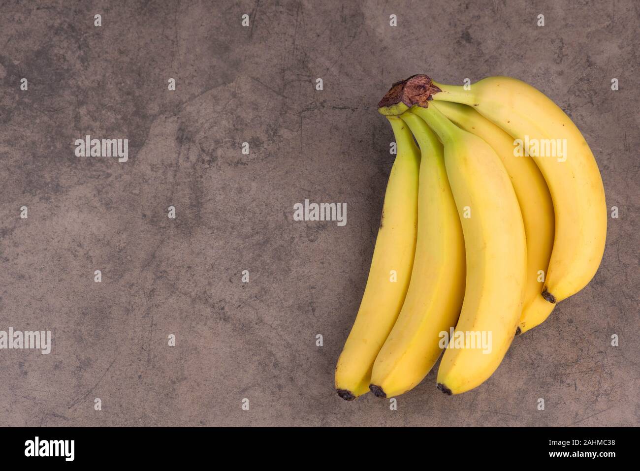 Empty fruit bunch hi-res stock photography and images - Alamy