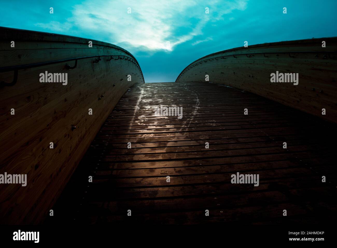 empty wooden bridge Stock Photo - Alamy