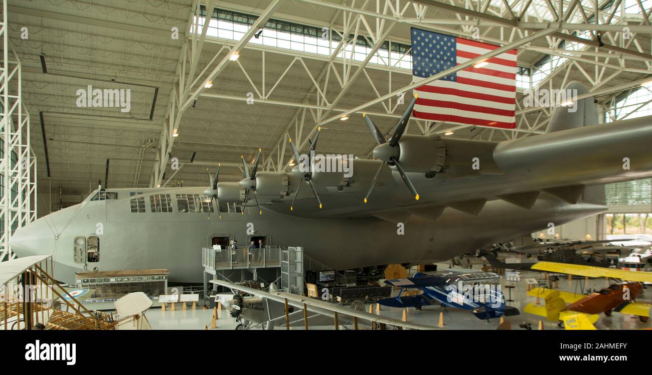 Howard Hughes 's plane, the spruce goose, in a hanger at the Evergreen ...